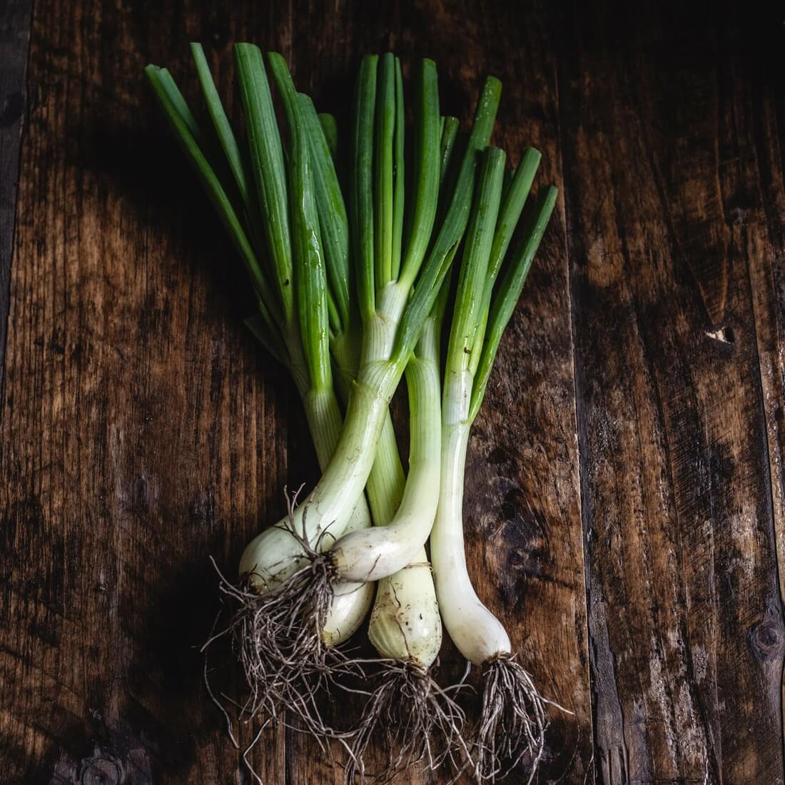Organic Bunched onions / Riverford