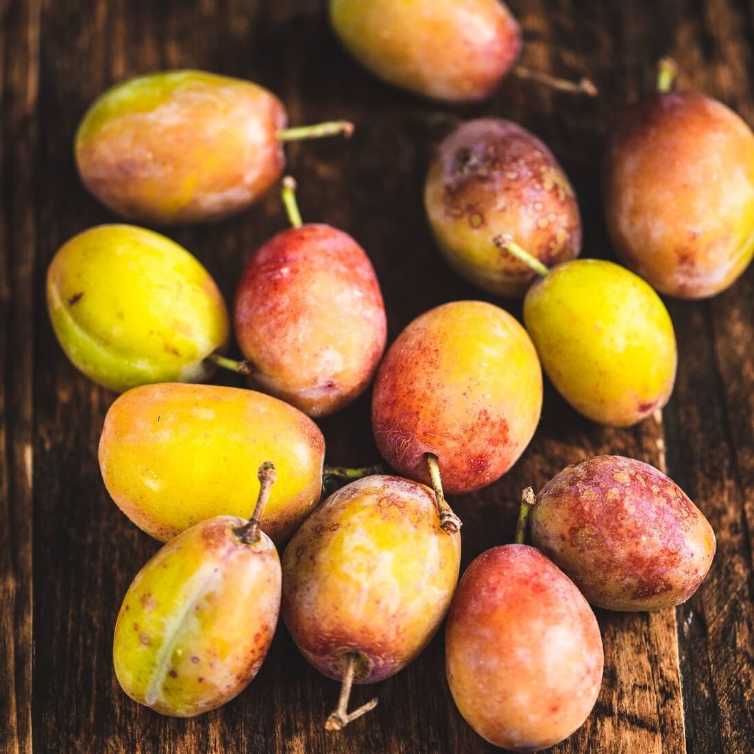 Organic Plums 400g / Riverford