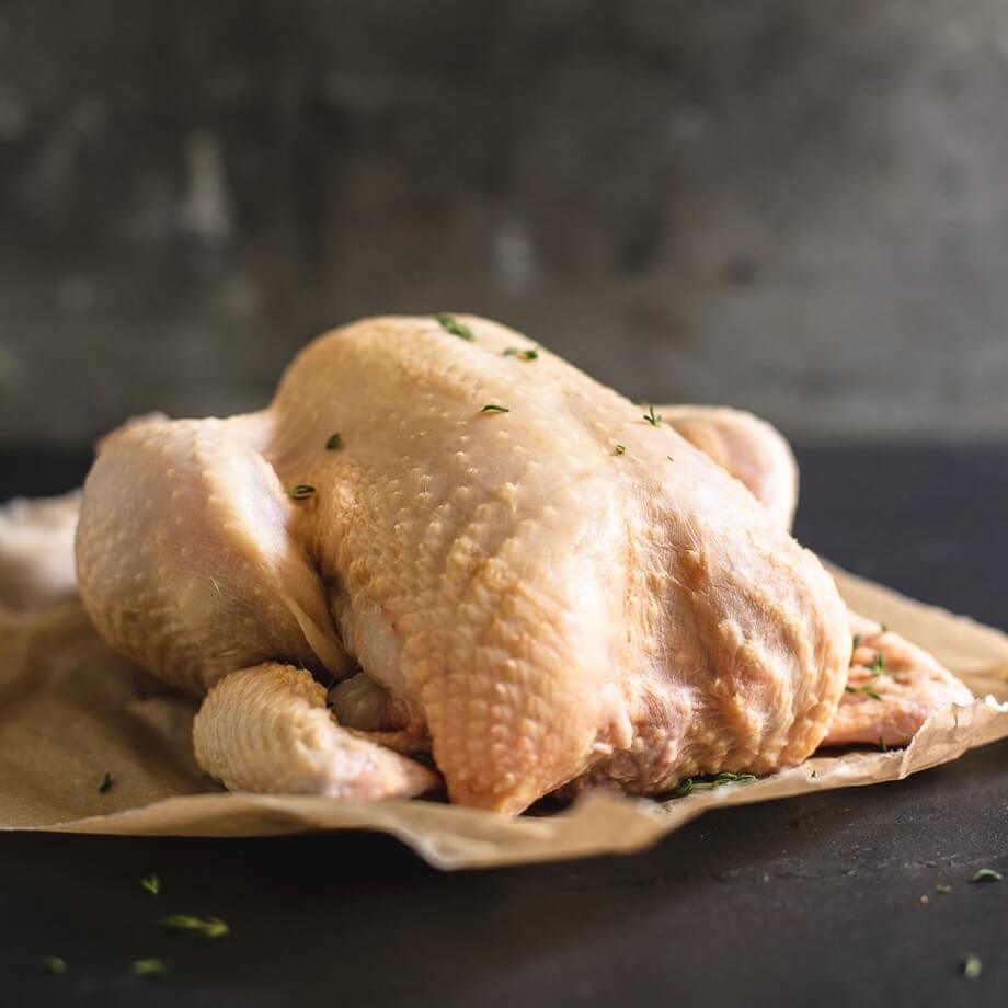 Organic Chicken extra large 2kg / Riverford