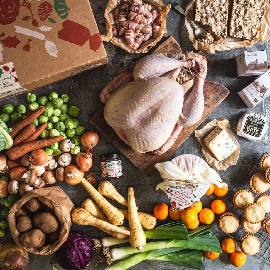 Organic Large Christmas dinner box with turkey & trimmings / Riverford
