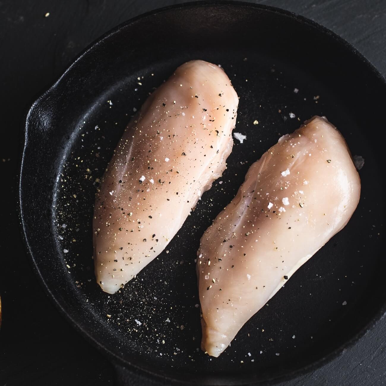 Organic Chicken breast fillets (skinless) 360g / Riverford