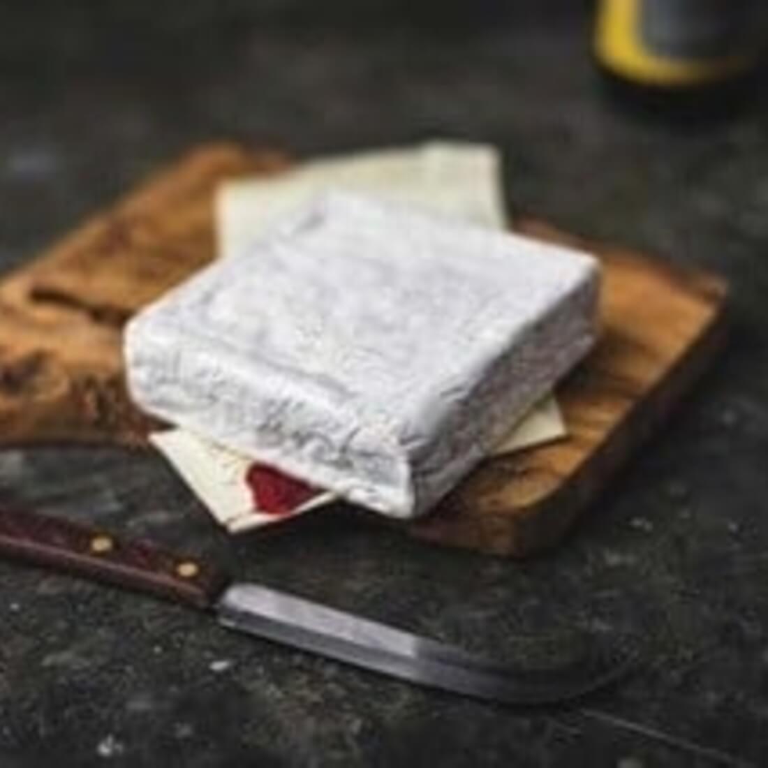 Organic Bath Soft Cheese 250g / Riverford