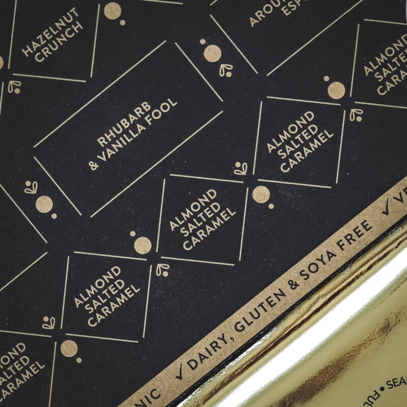 Organic Booja Booja Award-winning truffle selection x16 / Riverford