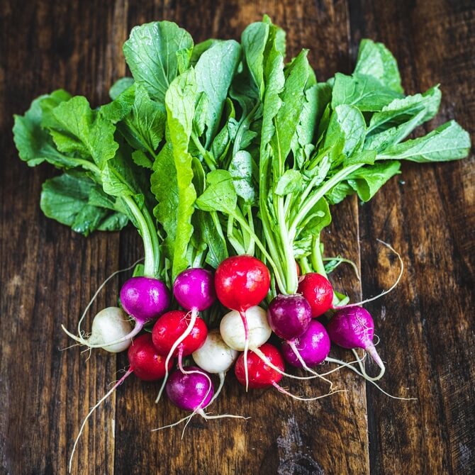 Organic Bunched rainbow radish x1 / Riverford