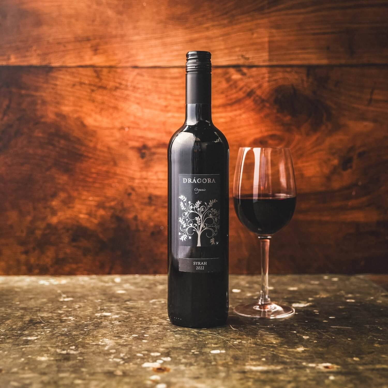 Organic Vinos de la Tierra de Castilla Dragora Syrah wine 75cl / Riverford