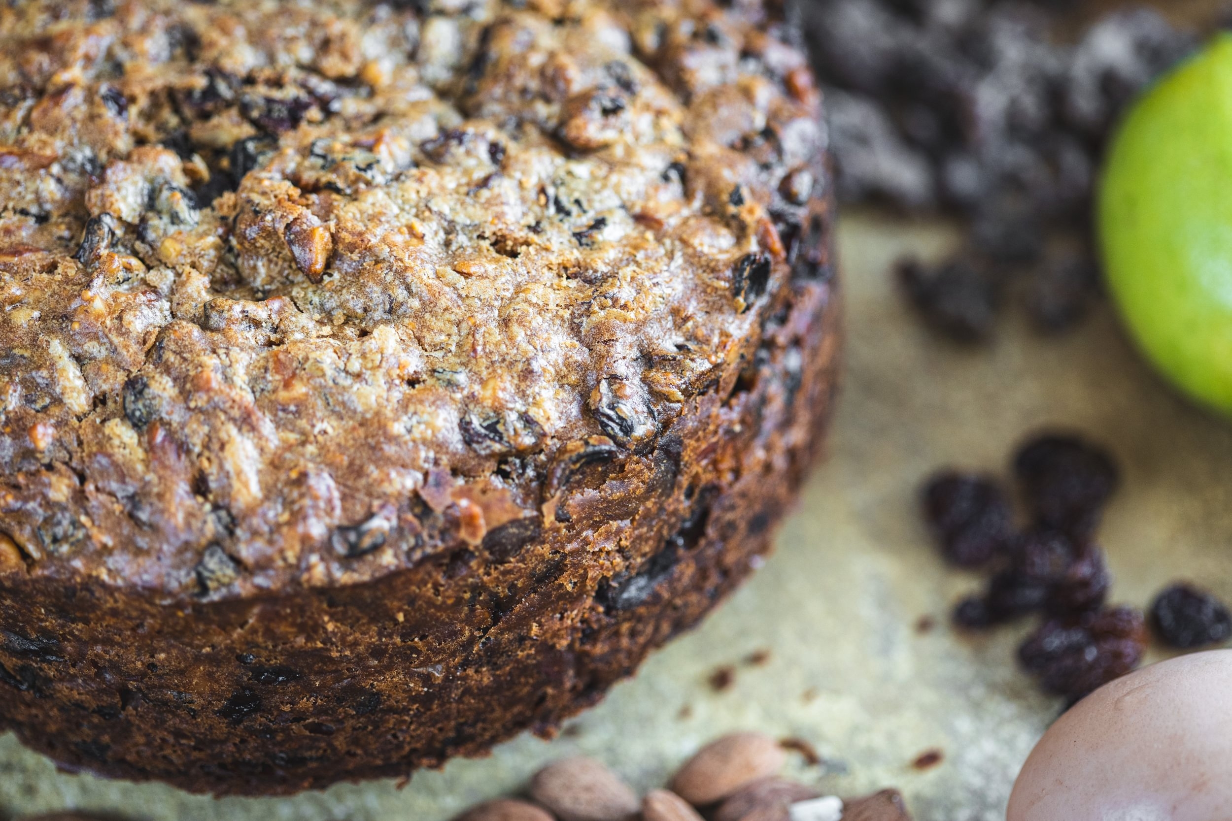 Organic Christmas cake kit / Riverford