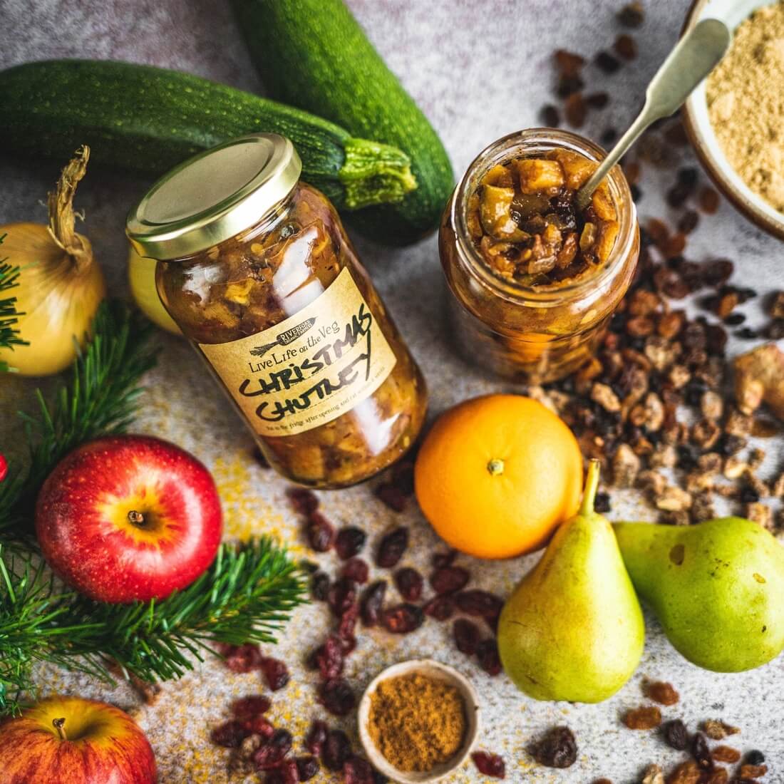 Organic Christmas chutney kit / Riverford