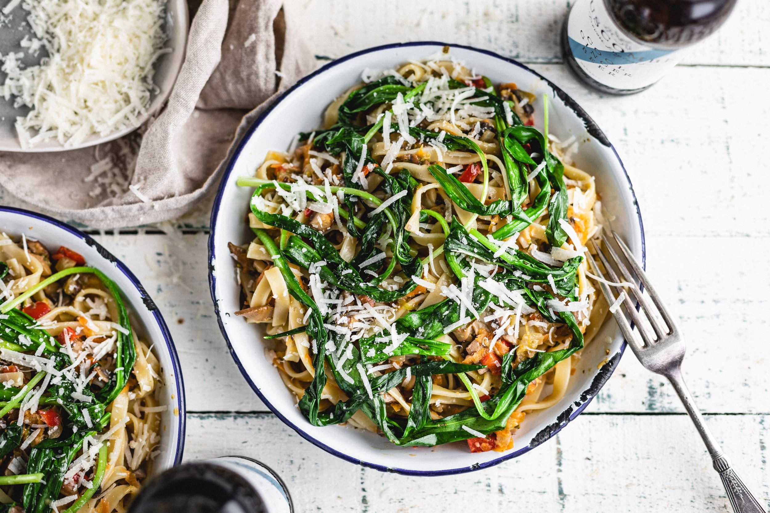 Organic Family vegetarian recipe box / Riverford