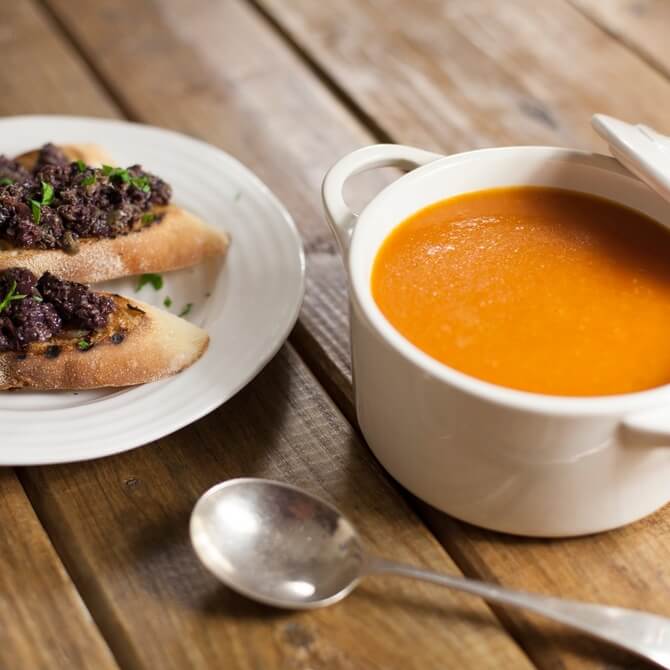 Fresh tomato soup with tapenade toast recipe / Riverford