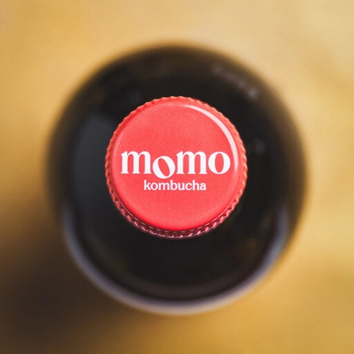 Organic MOMO ginger & lemon kombucha 330ml / Riverford