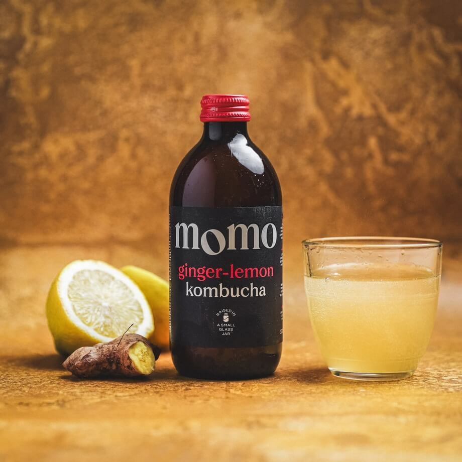 Organic MOMO ginger & lemon kombucha 330ml / Riverford