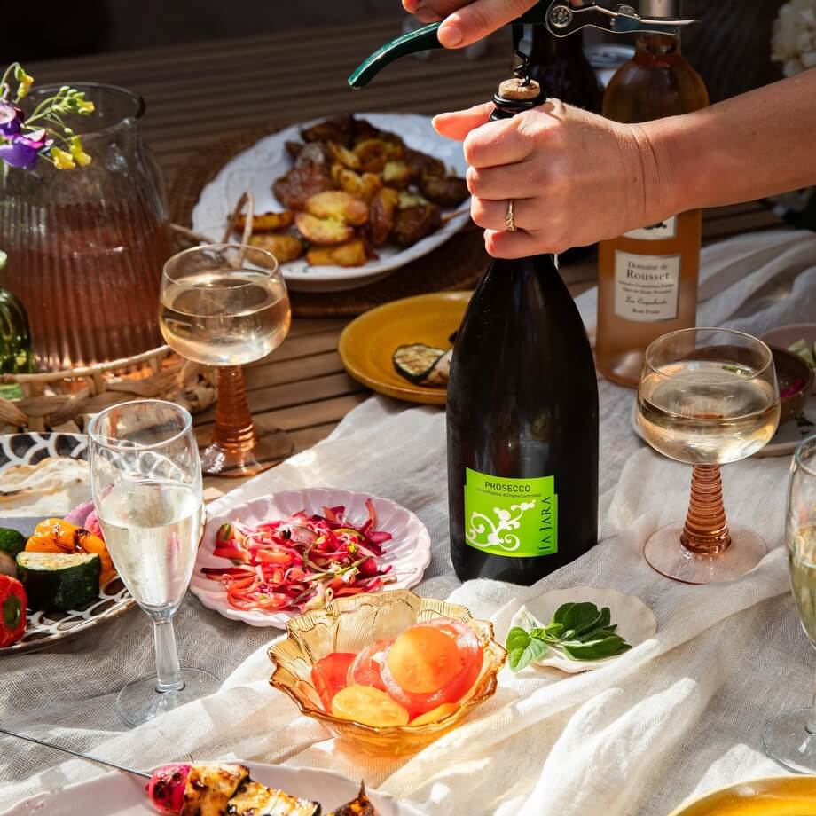 Organic La Jara Prosecco Frizzante 75cl / Riverford