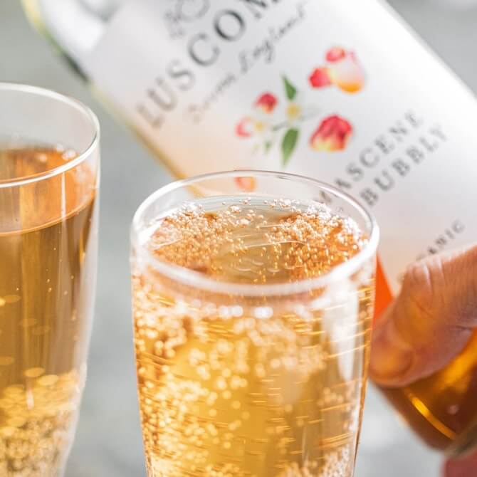 Organic Luscombe Damascene rose bubbly 74cl / Riverford