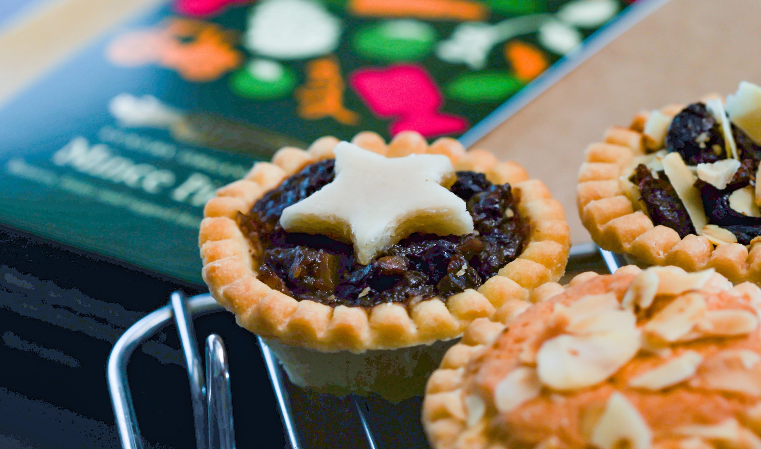 Organic Luxury mince pies x6 / Riverford
