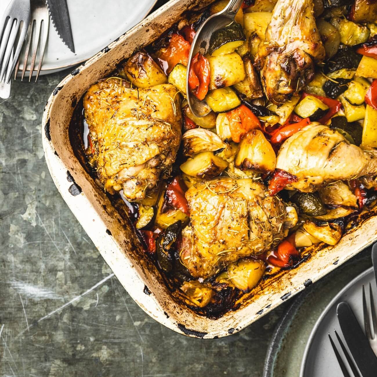 Organic Meat Family Roast recipe box / Riverford