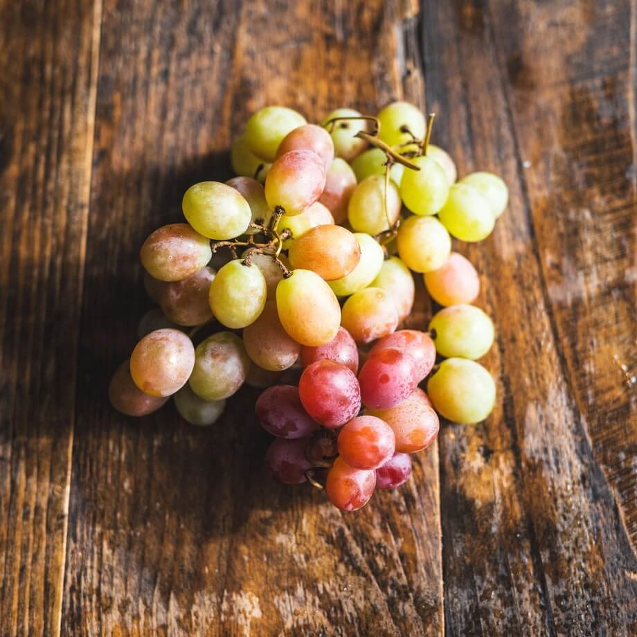 Organic Seedless grapes 350g / Riverford