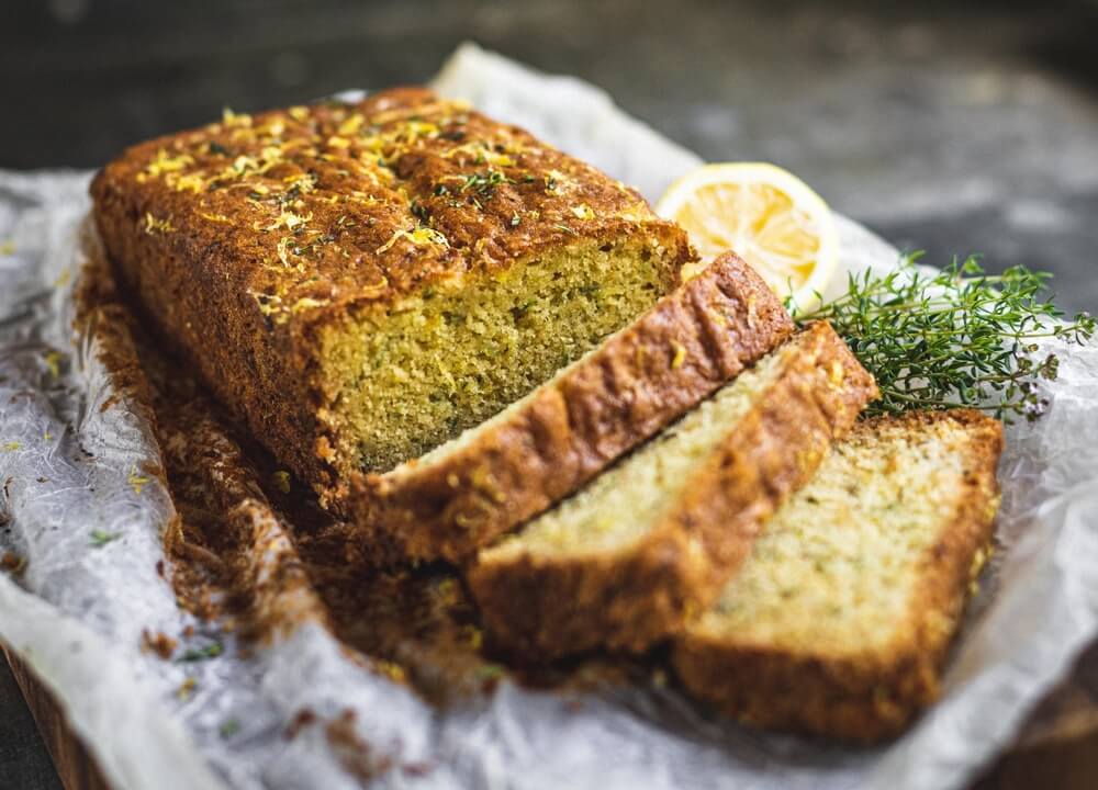 Courgette, thyme & lemon drizzle cake recipe / Riverford