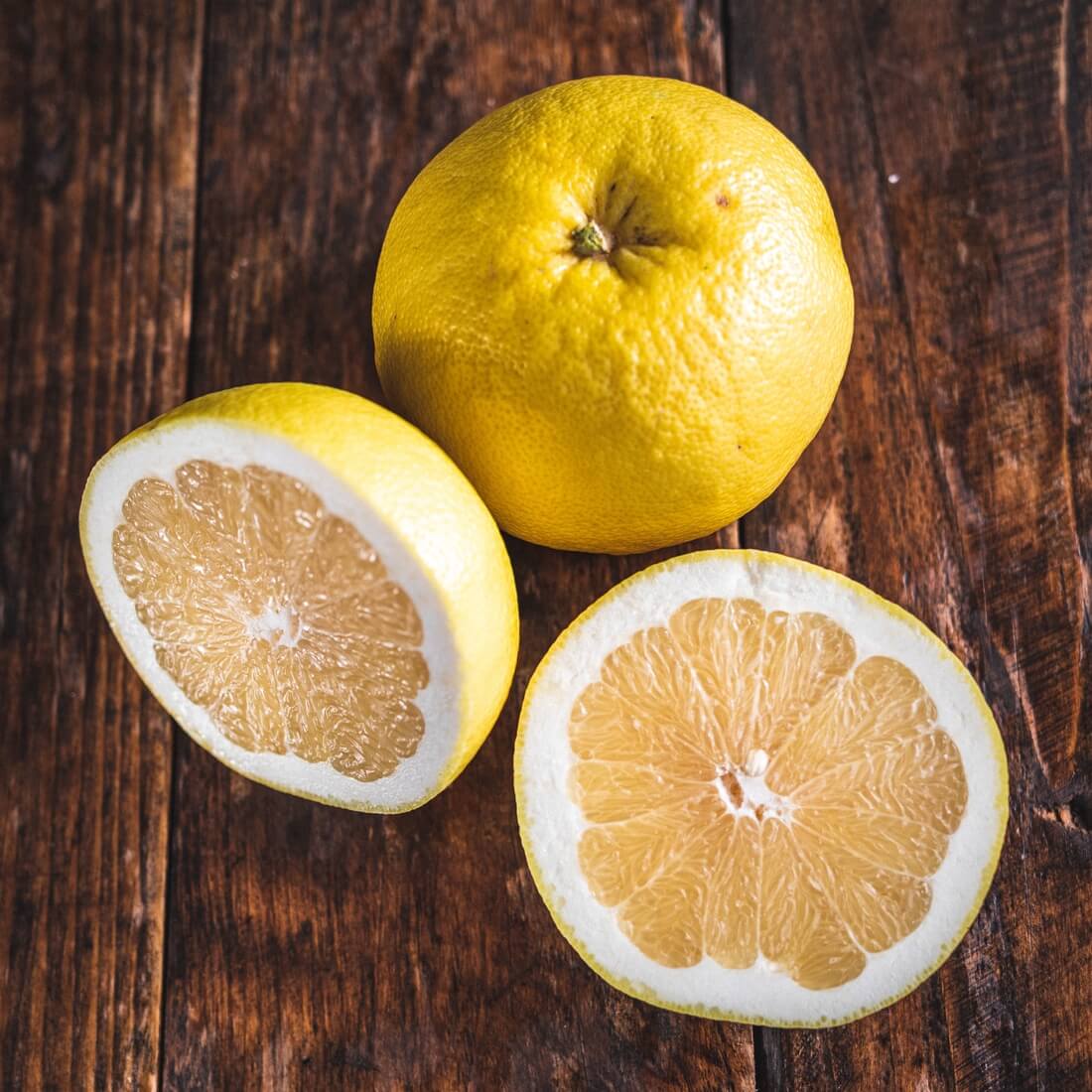 Organic White Marsh grapefruit x2 / Riverford