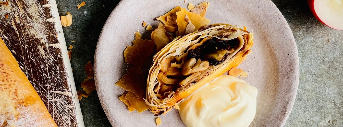 Apple & almond strudel recipe / Riverford