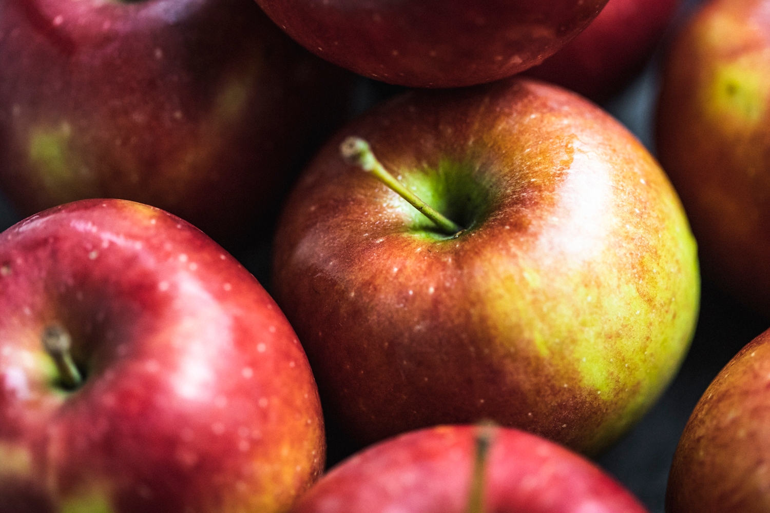 Organic Braeburn apples 750g / Riverford