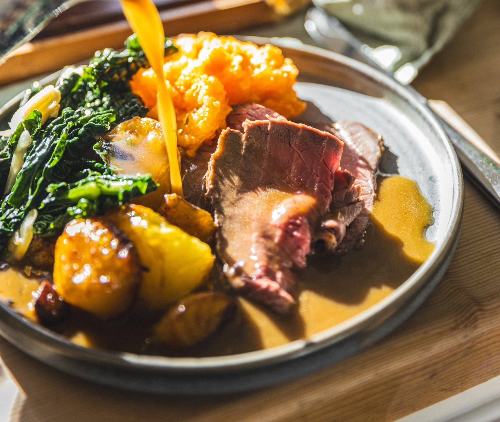 Beef roasting guide recipe / Riverford