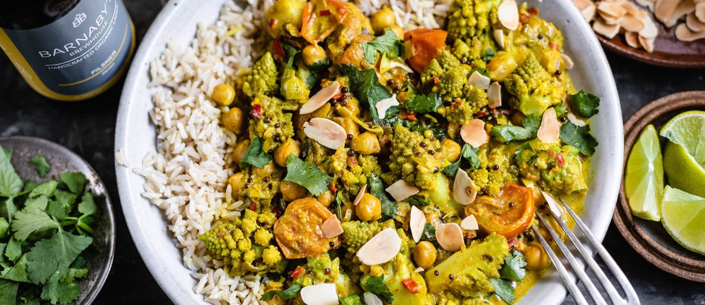 Romanesco & chickpea korma recipe / Riverford