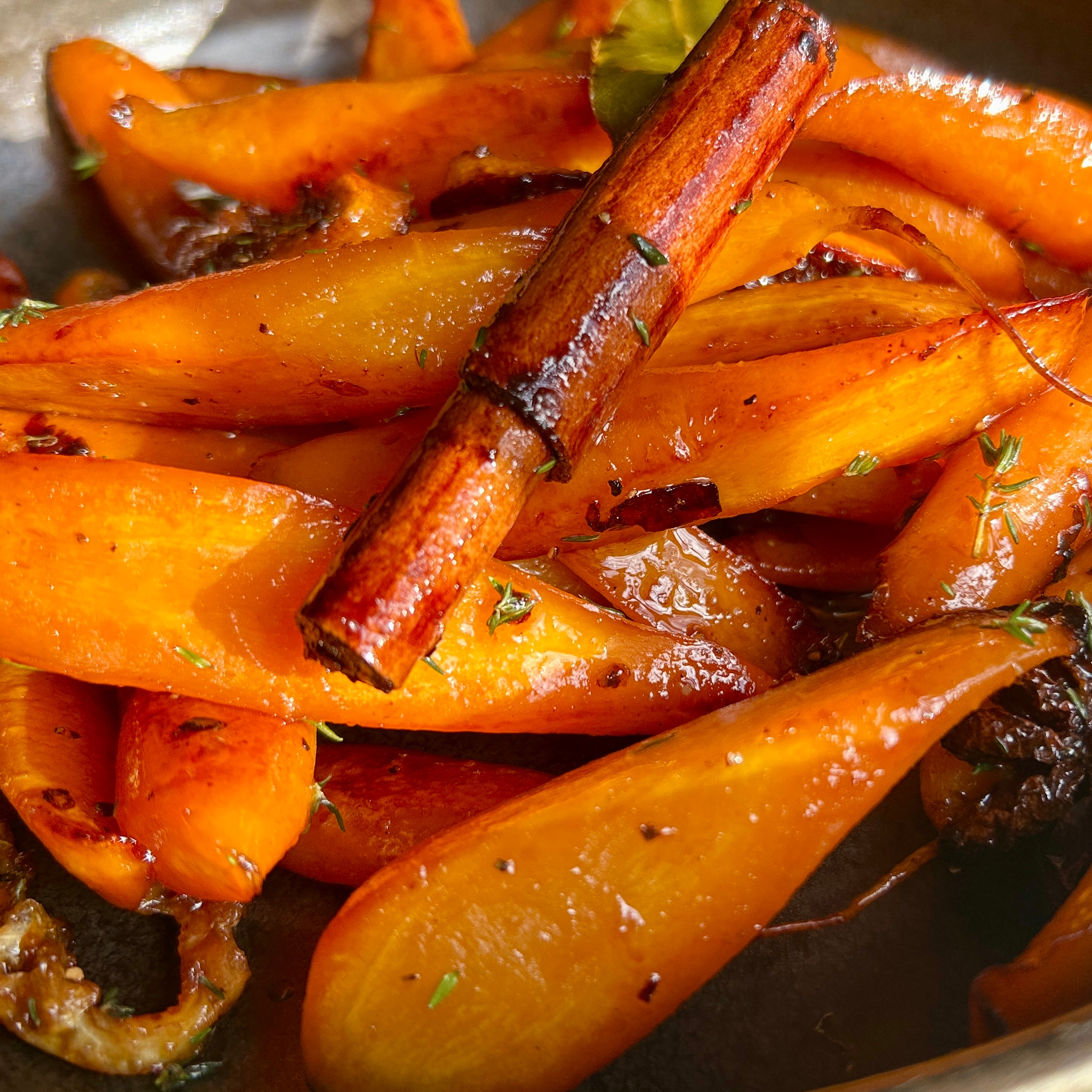 Sticky cider carrots recipe / Riverford