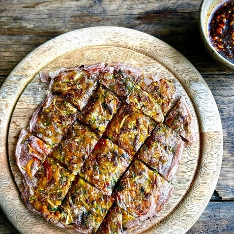 Crispy rice paper pancakes recipe / Riverford