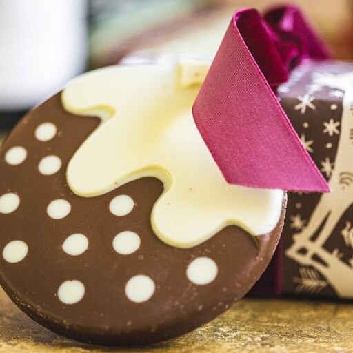 Organic Milk & White Chocolate Christmas Pudding 70g / Riverford