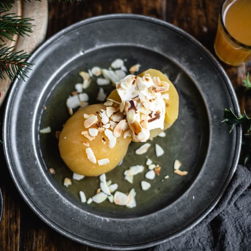 Poached apples in mulled cider recipe / Riverford