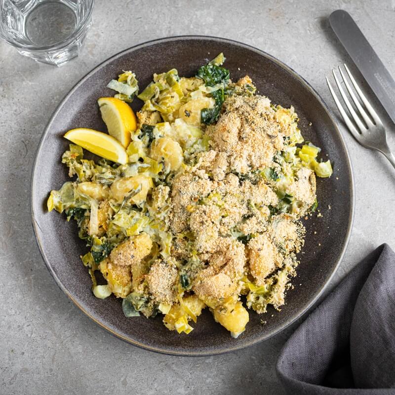 Leek & gnocchi crumble recipe / Riverford