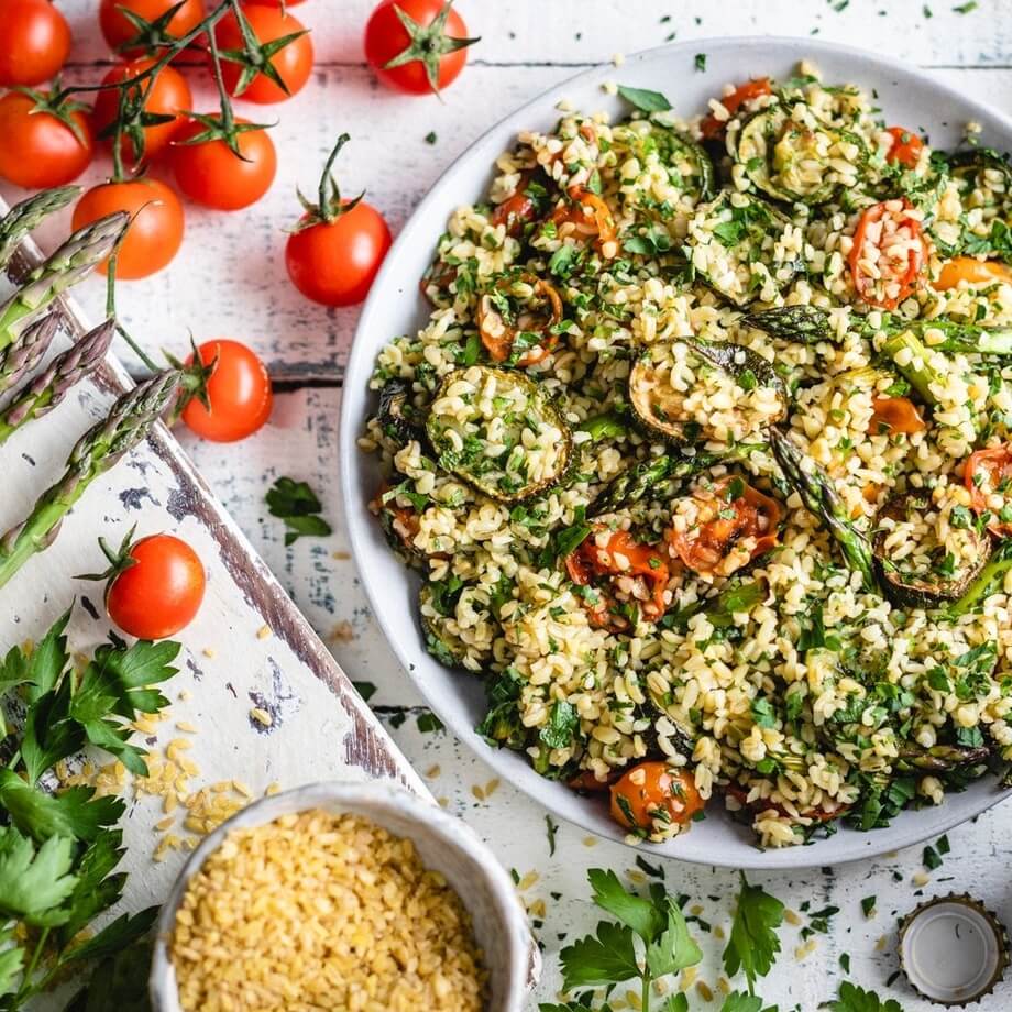 BBQ grilled spring onions recipe / Riverford