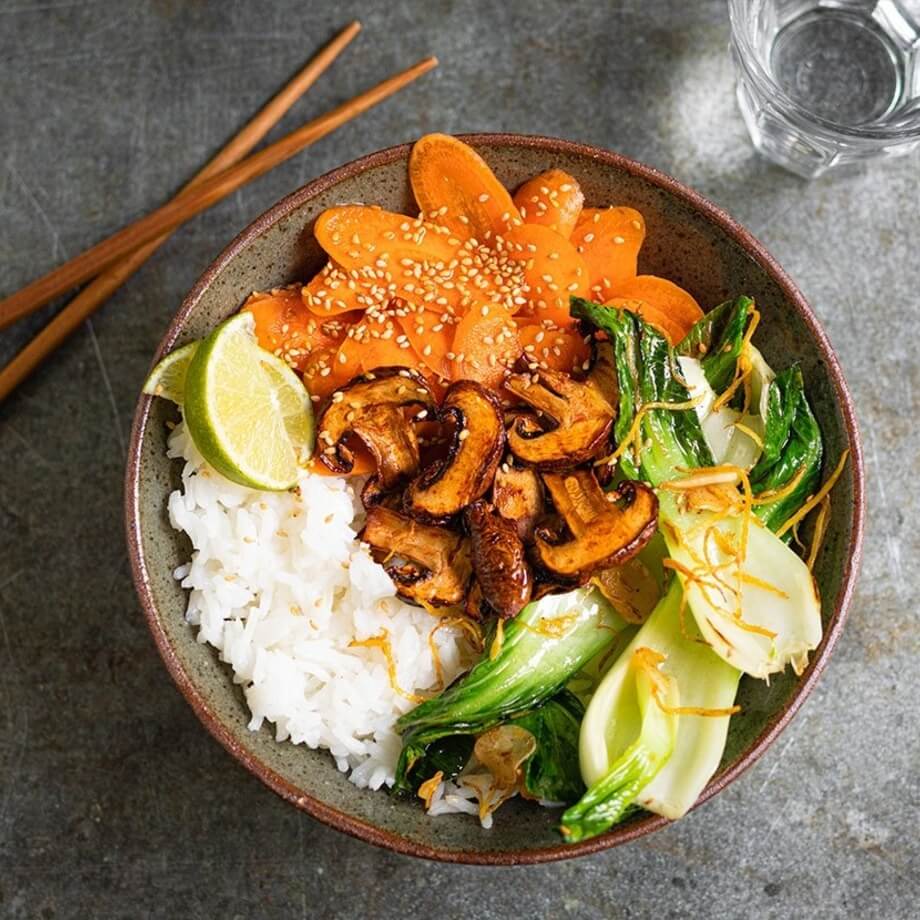 Steamed pak choi and salmon with sticky sesame and jasmine... / Riverford