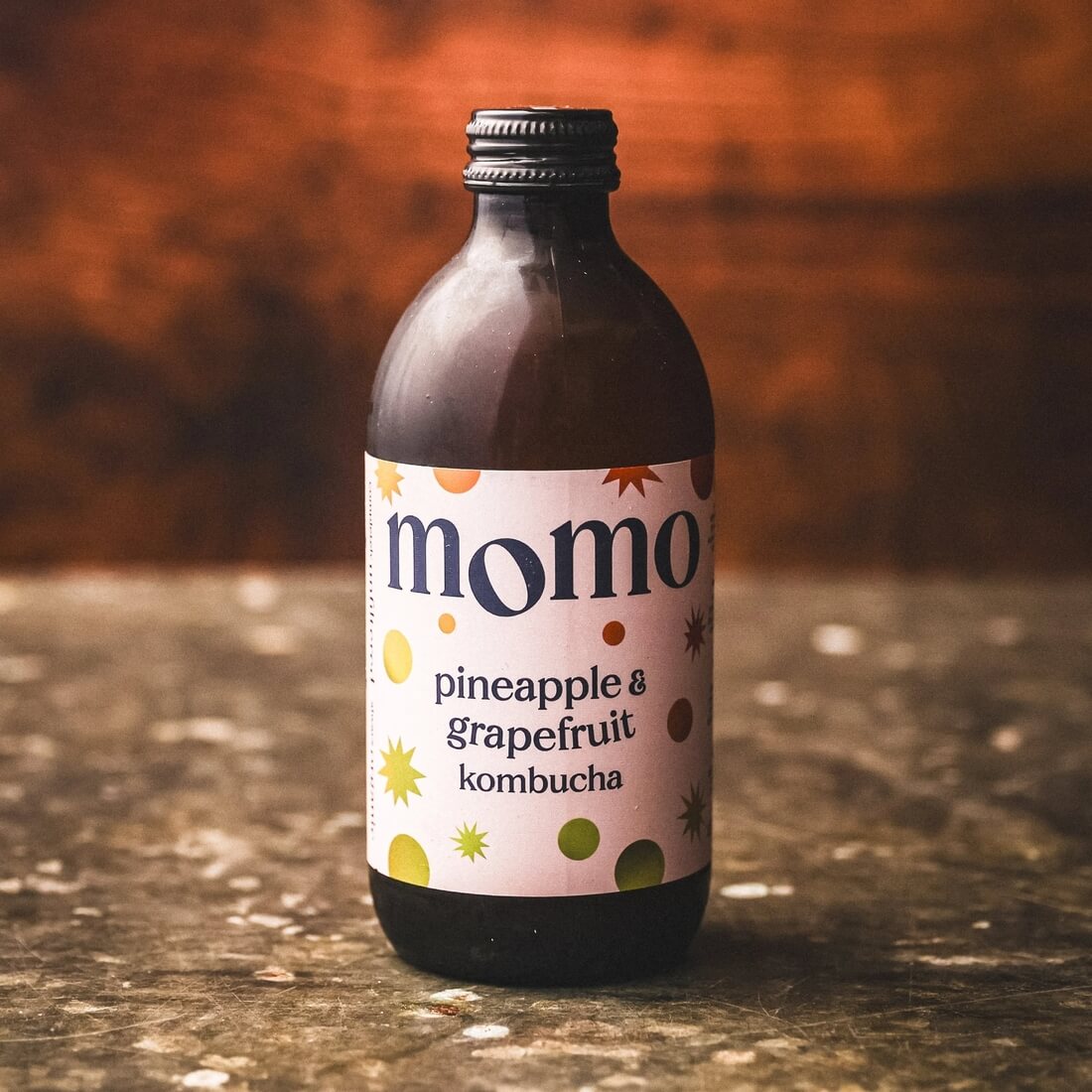 Organic MOMO Pineapple & Grapefruit kombucha 330ml / Riverford