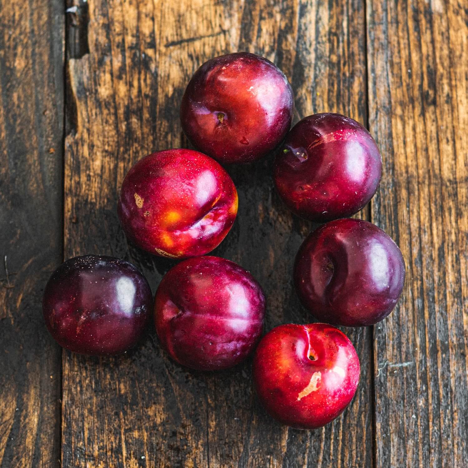 Organic Plums 400g / Riverford