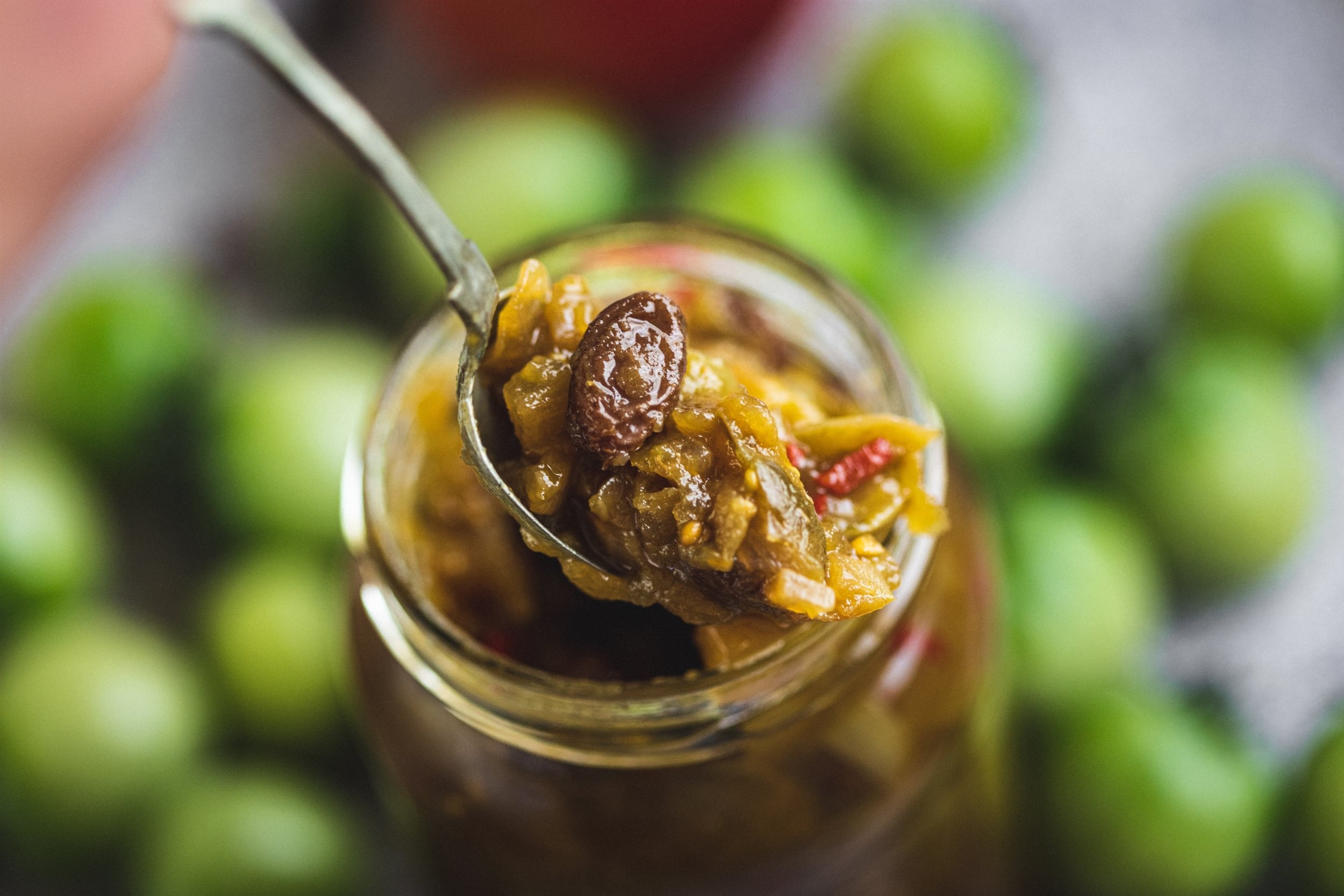 Organic Green Tomato Chutney Kit / Riverford