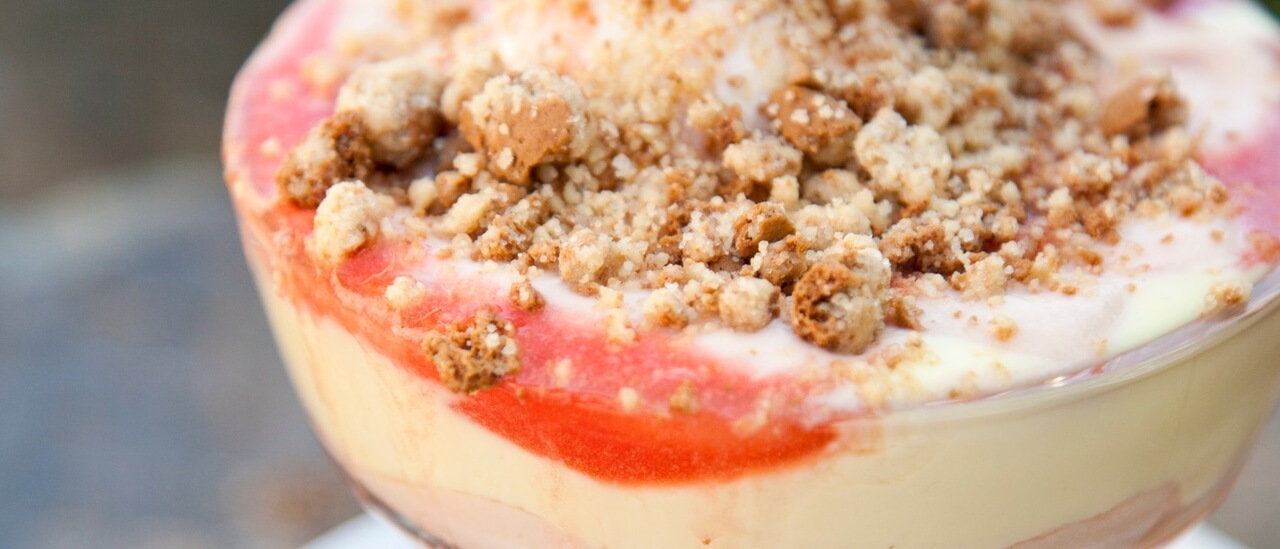 Raspberry trifle recipe / Riverford