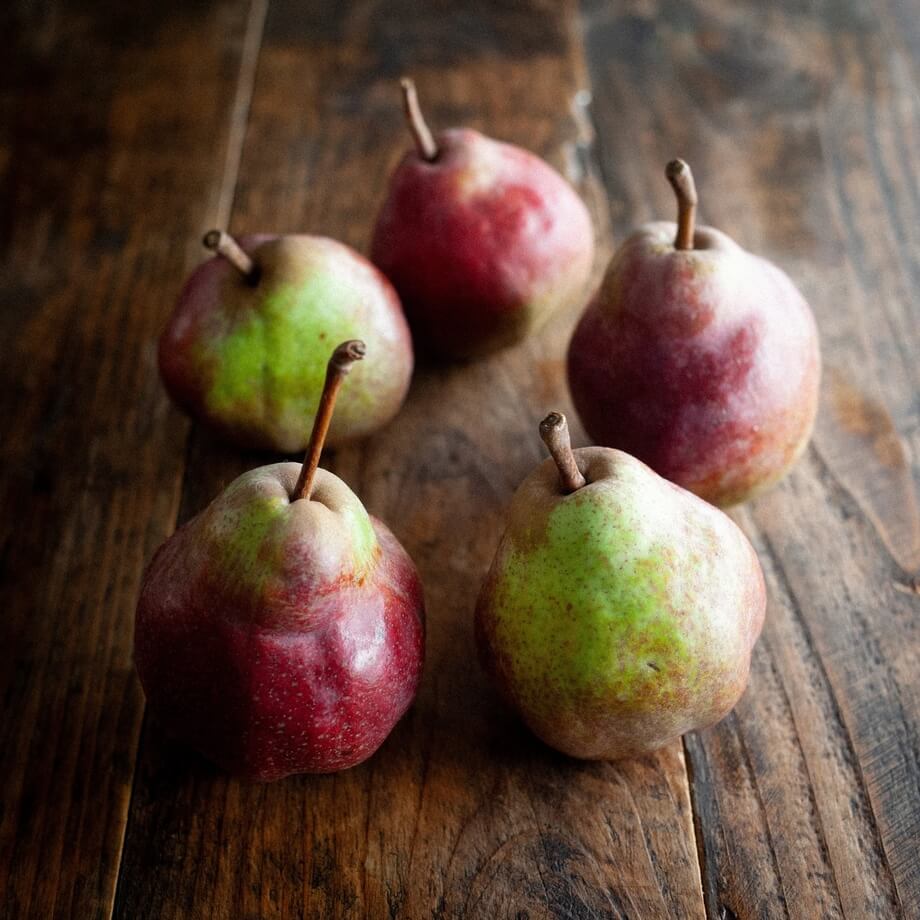 Organic Red Williams pears 750g / Riverford