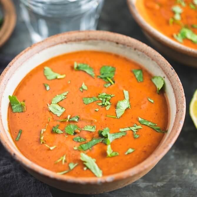 Roasted red pepper soup recipe / Riverford