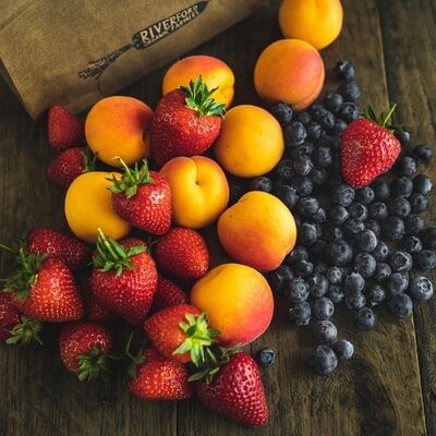 Fruit & snacking boxes / Riverford