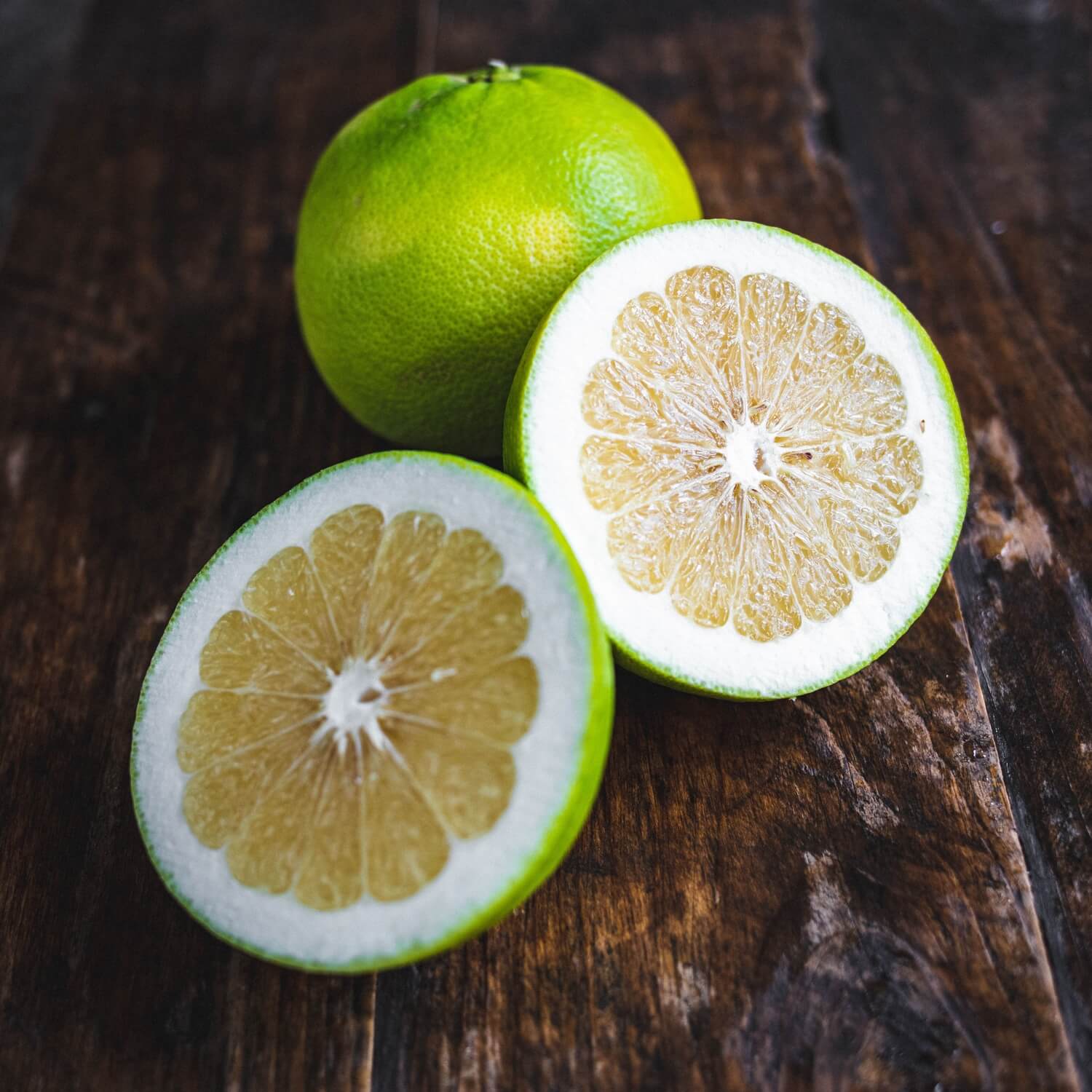 Organic Sweetie grapefruit x2 / Riverford