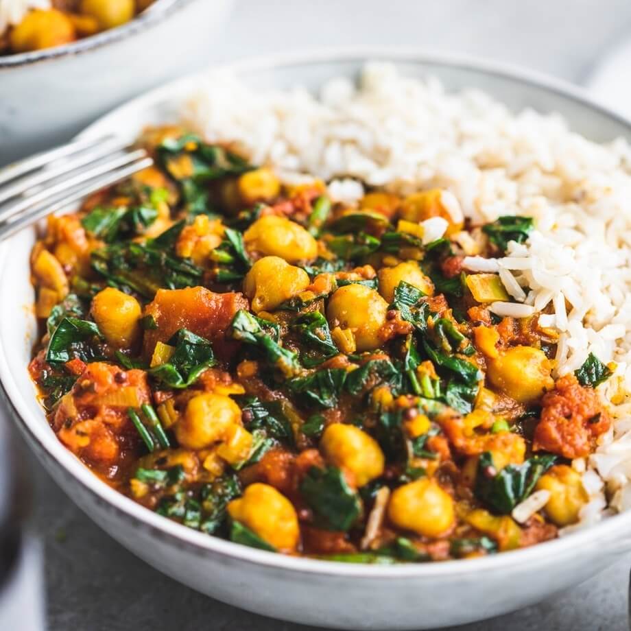 Spring greens with chickpeas, garlic and mint recipe / Riverford
