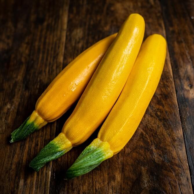 Organic Yellow courgettes x3 / Riverford